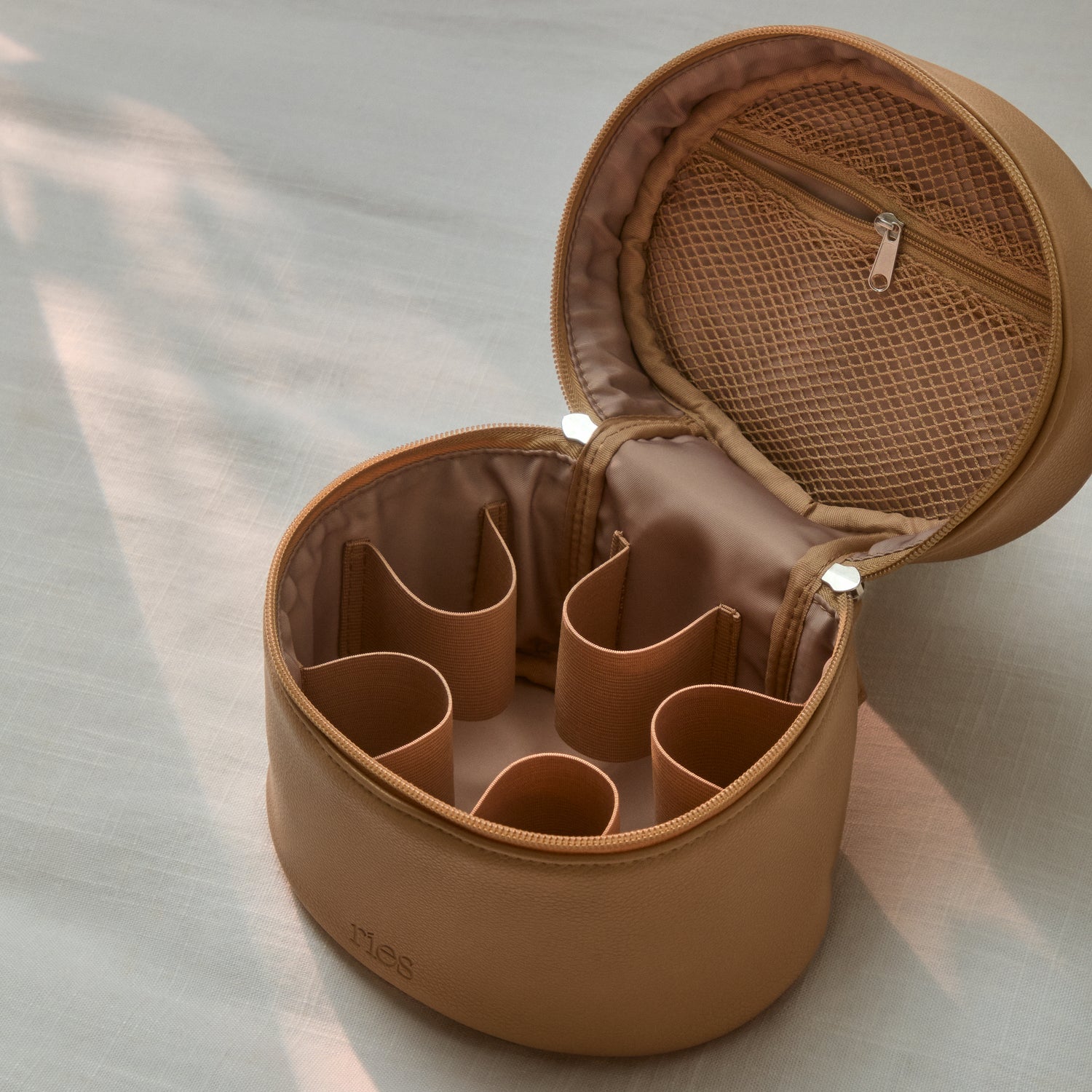 The Ries Beauty Essential Travel Vanity Bag