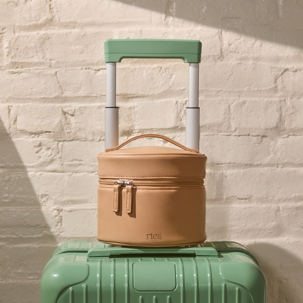 The Ries Beauty Essential Travel Vanity Bag